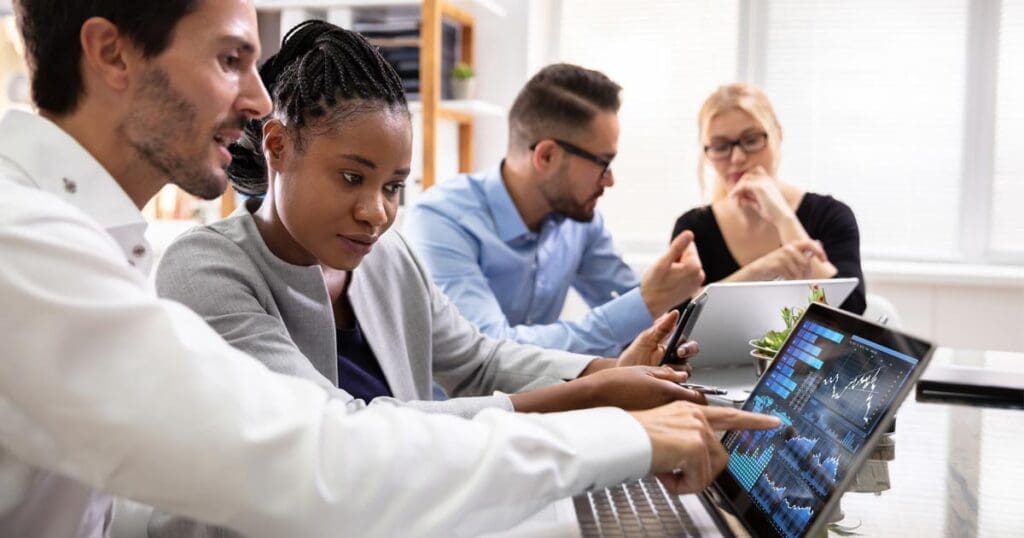 Top 7 Benefits of Building a Data Analytics Team for Your Business Growth