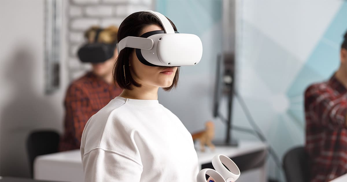 The Role of Virtual Reality in Employee Training and Development